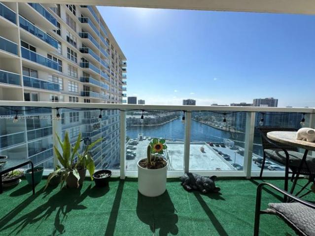 3800 S Ocean Dr #1024, Hollywood, FL 33019