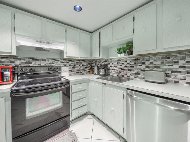 3800 S Ocean Dr, Unit 419, Hollywood, FL 33019 | MLS #A11947