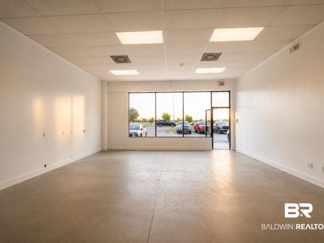 3800 S Mckenzie Street 1