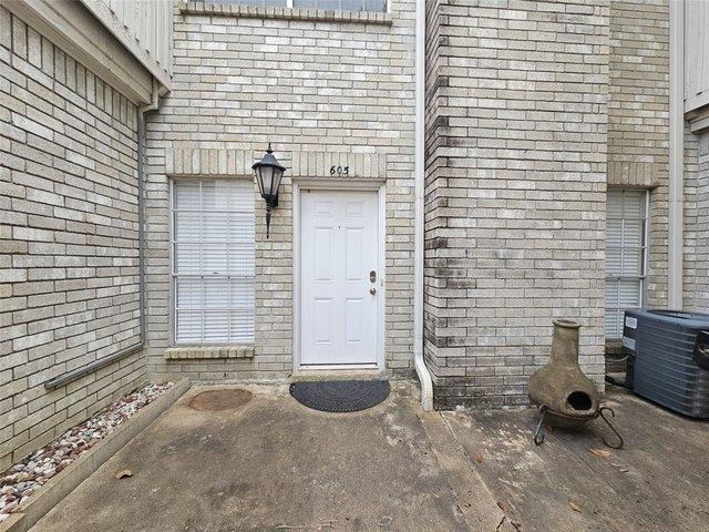 3800 Tanglewilde St Apt 605, Houston, TX 77063