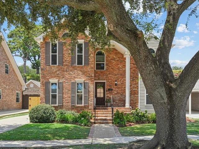 3800 Wanda Lynn Dr, Metairie, LA 70002