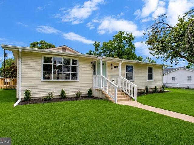 3800 28th St, Chesapeake Beach, MD 20732