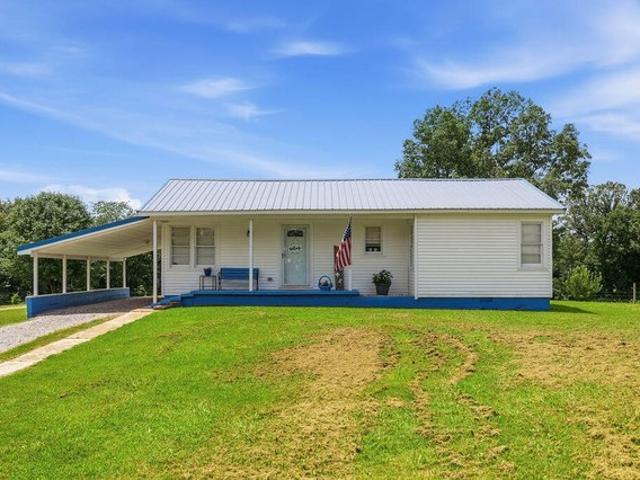 3801 N Wadesboro Rd, Benton, KY 42025