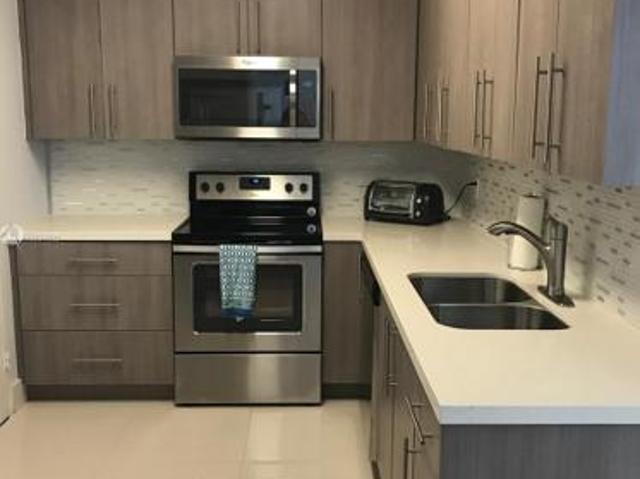 3801 Ocean Dr S #10V, Hollywood, FL 33019