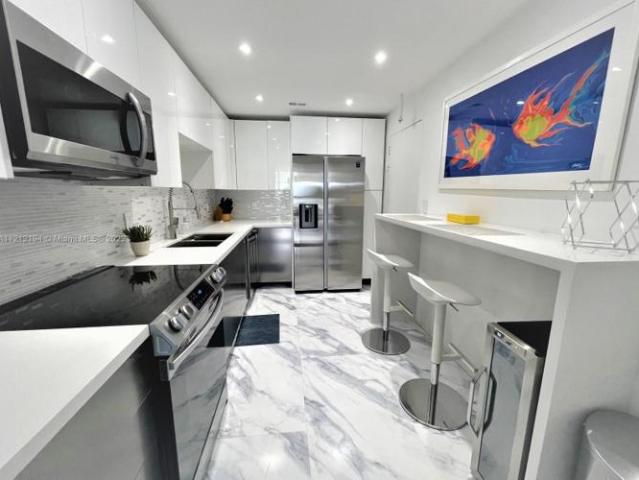 3801 Ocean Dr S #6F, Hollywood, FL 33019