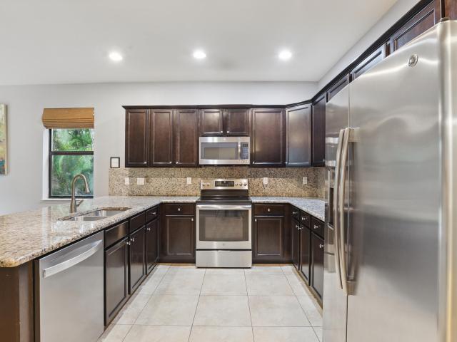 3801 Aspen Leaf Dr, Boynton Beach, FL 33436 | MLS #B26000