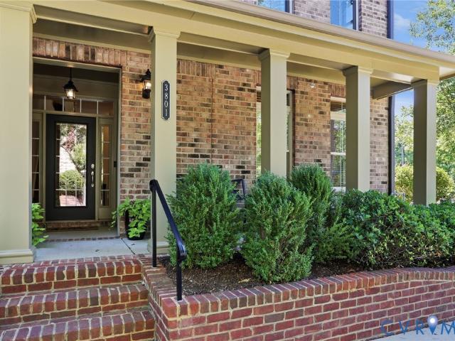 3801 Barnyard Trail