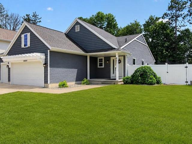 3801 Bobcat Ct, Midland, MI 48642