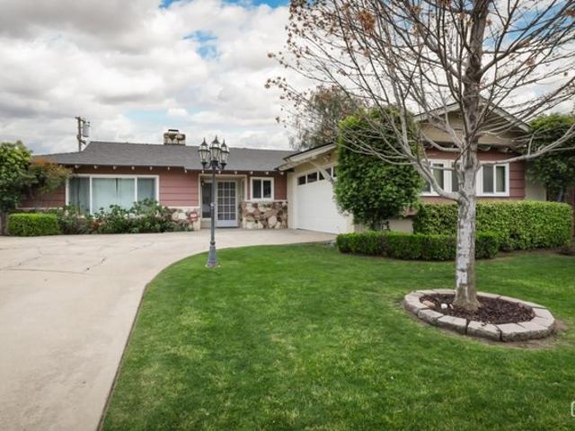 3801 Century Dr, Bakersfield, CA 93306
