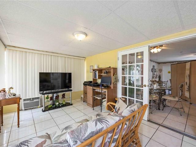 3801 Chinaberry Rd, Bradenton, FL 34208 | MLS #A4680