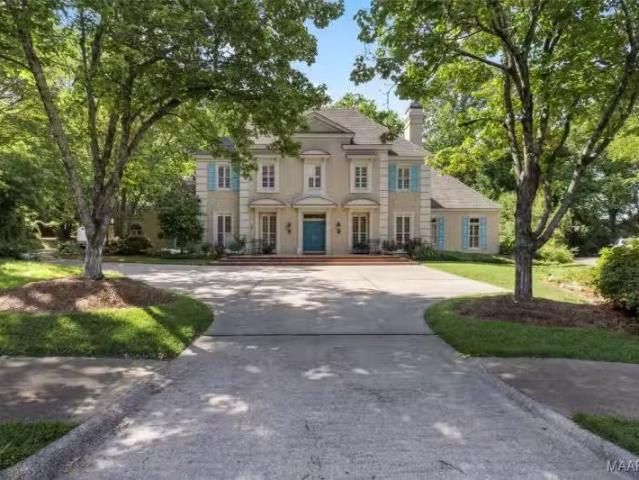 3801 COLLINE DR, MONTGOMERY, AL 36106 Single Family Residence.