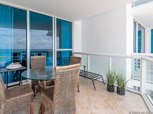3801 Collins Ave #1102, Miami Beach, FL 33140
