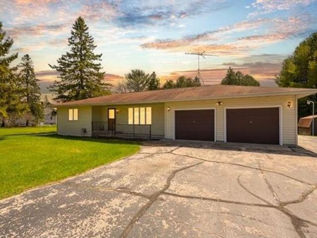 3801 E Whitefish Bay Rd, Sturgeon Bay, WI 54235