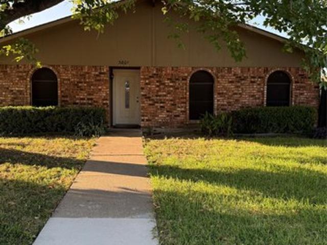 3801 Guthrie Rd, Garland, TX 75043