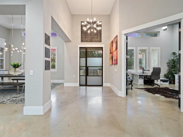 3801 Peak Lookout Dr