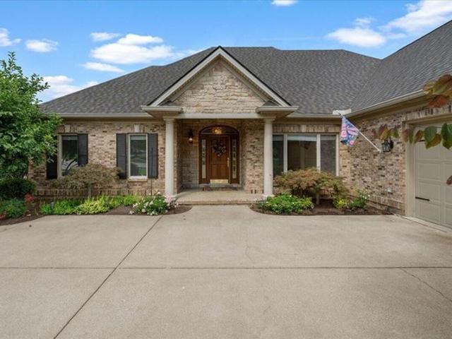 3801 Still Meadow Ln, Lexington, KY 40509