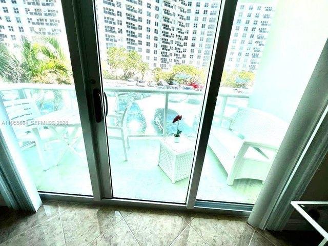 3801 S Ocean Dr Apt 2C, Hollywood, FL 33019