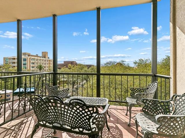 3801 Saint Charles Ave Apt 500, New Orleans, LA 70115