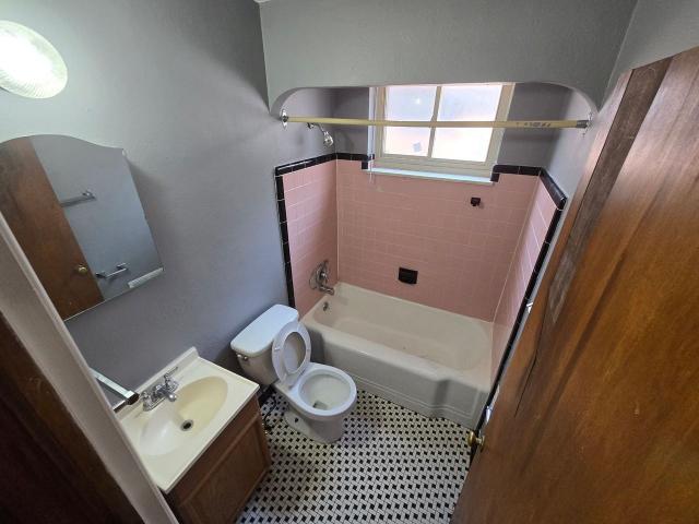 3801 Torrance 1 Bedroom Apartment for Rent at 3801 Torrance Dr, Toledo, OH 43612 Five Points Library Village