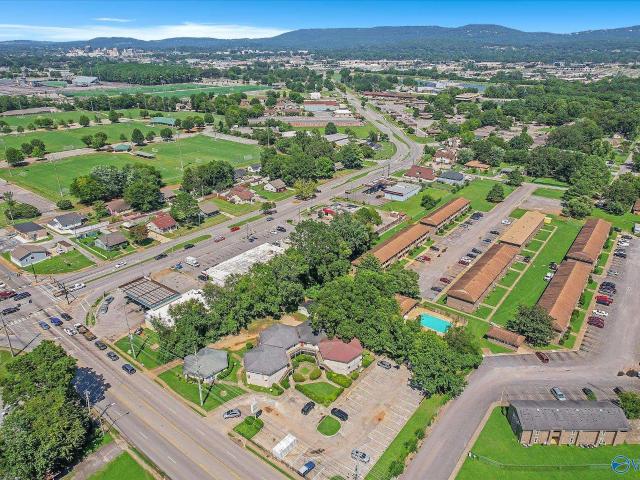 3801 Triana Blvd 1