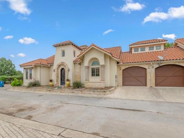 3801 1 E Club House Rd, Kerrville, TX 78028
