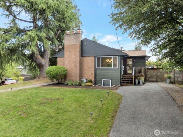 3802 NE 90th St, Seattle, WA 98115