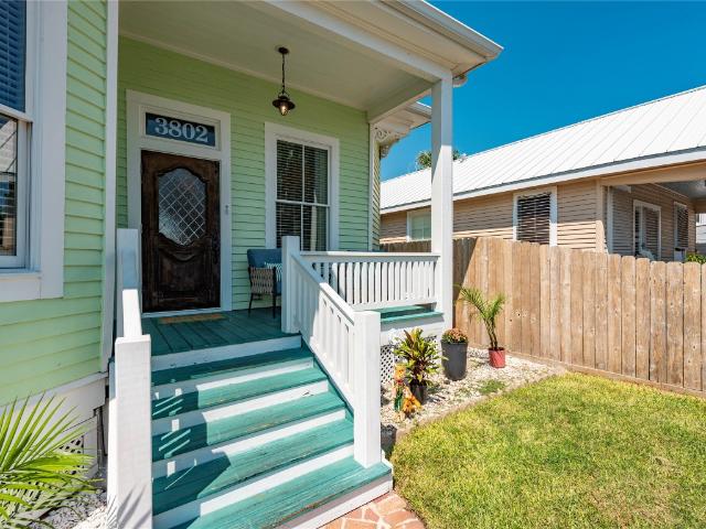 3802 Avenue Q, Galveston, TX 77550 | MLS #88227