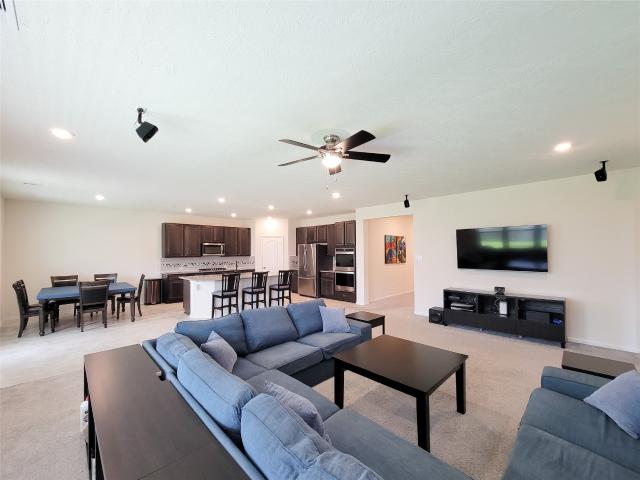 3802 Belmore Lane