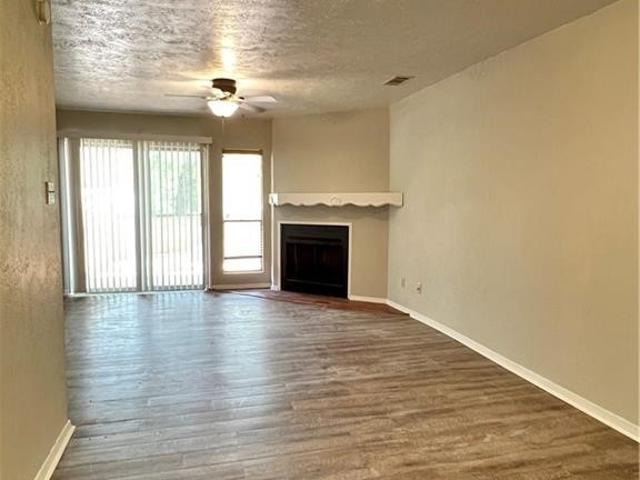 3802 College Main Street 6