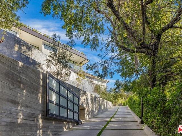 3802 Hollyline Ave, Los Angeles, CA 91423