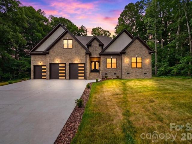 3802 Lyle Creek Ave NE, Conover, NC 28613