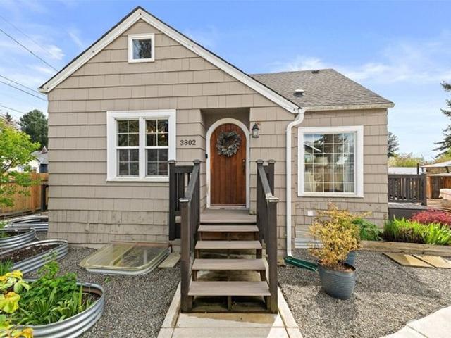 3802 S 12th St, Tacoma, WA 98405