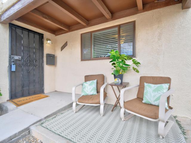 3802 Veranda Road NE