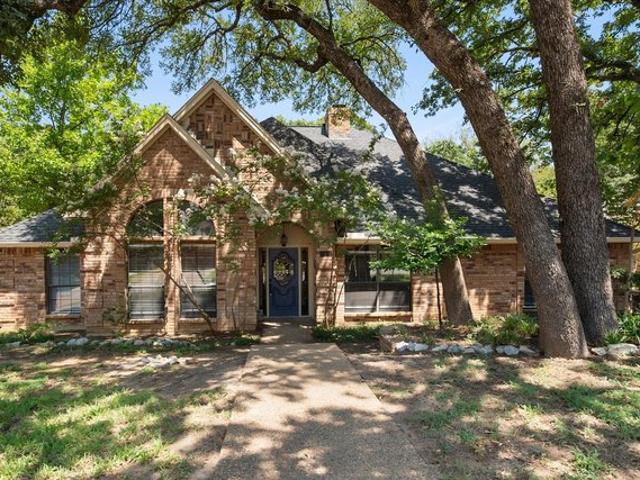 3803 Marine Ct, Arlington, TX 76016