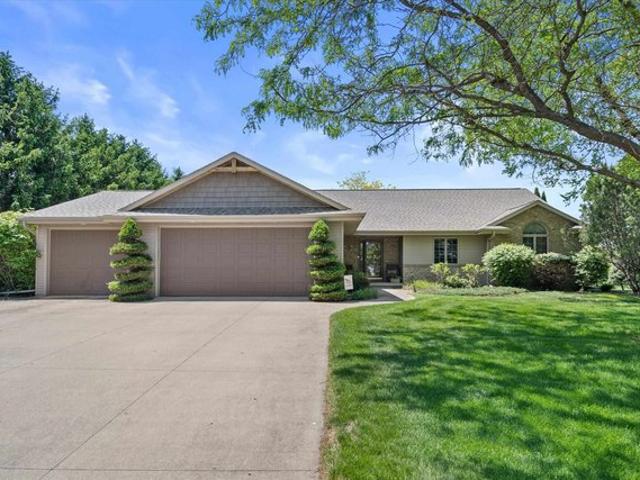 3803 N Cripple Creek Dr, Appleton, WI 54913