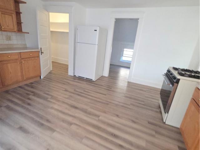 3803 E 50th Street UP