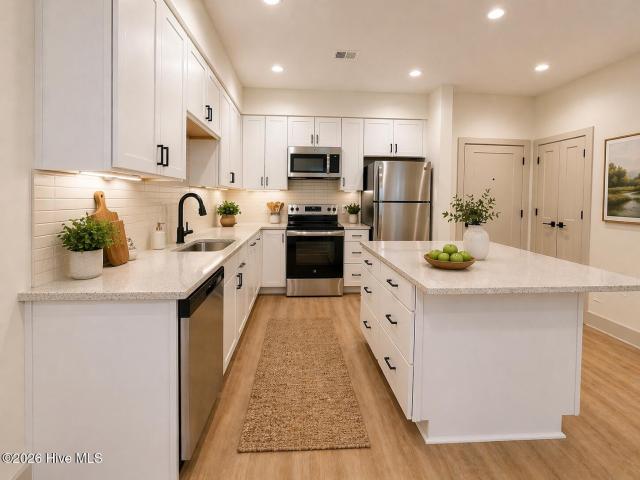 3803 Peachtree Avenue # 201