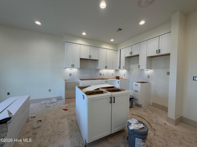 3803 Peachtree Avenue # 201