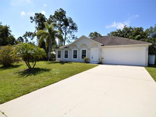 380 Courtney St SE, Palm Bay, FL 32909