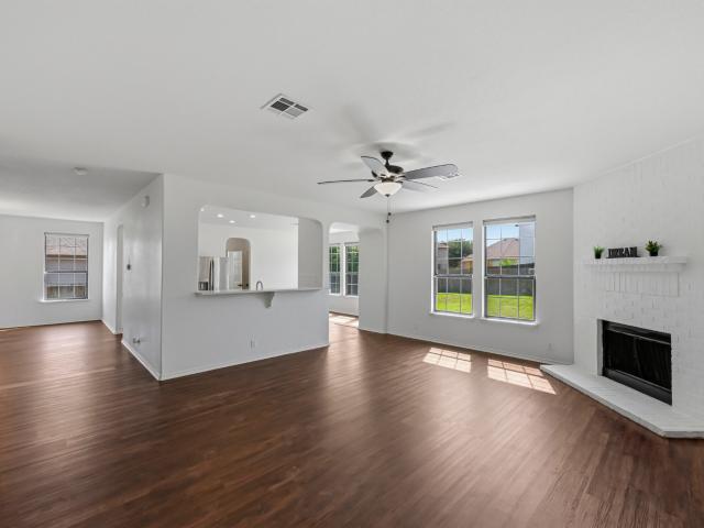 380 Apricot Dr, Kyle, TX 78640 | MLS #5676