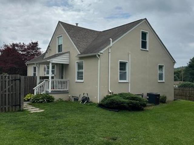 380 Atkins Ave, Coatesville, PA 19320