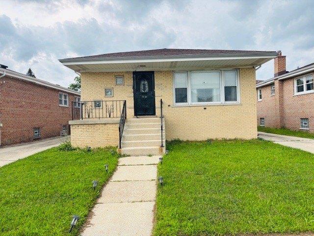 380 Bensley Ave, Calumet City, IL 60409