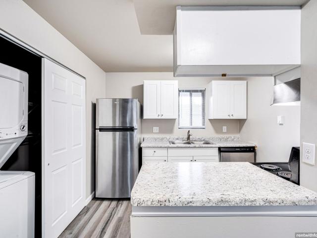 380 Bicentennial Ct.