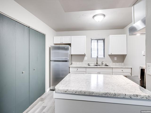 380 Bicentennial Ct.