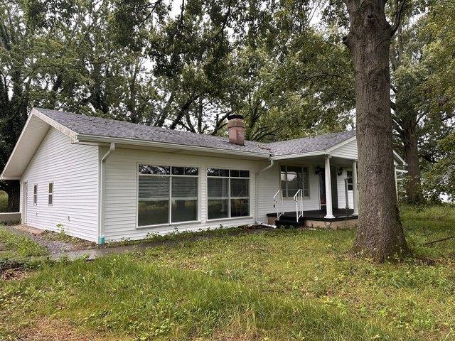 380 Golf Course Rd, Eldorado, IL 62930