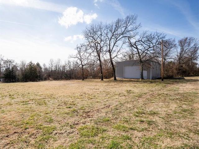 380 E 437 Rd, Spavinaw, OK 74366