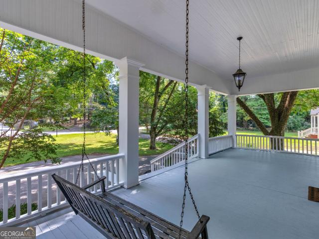 380 Forest Hill Road