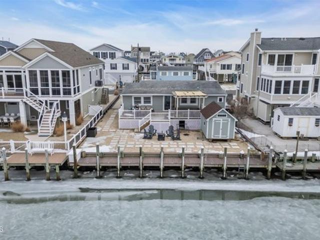 380 Kingfisher Rd, Tuckerton, NJ 08087