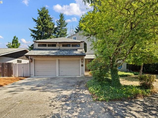 380 Lodenquai Ln, Eugene, OR 97404