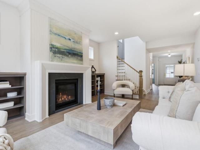380 Laurel Curve, Golden Valley, US, MN